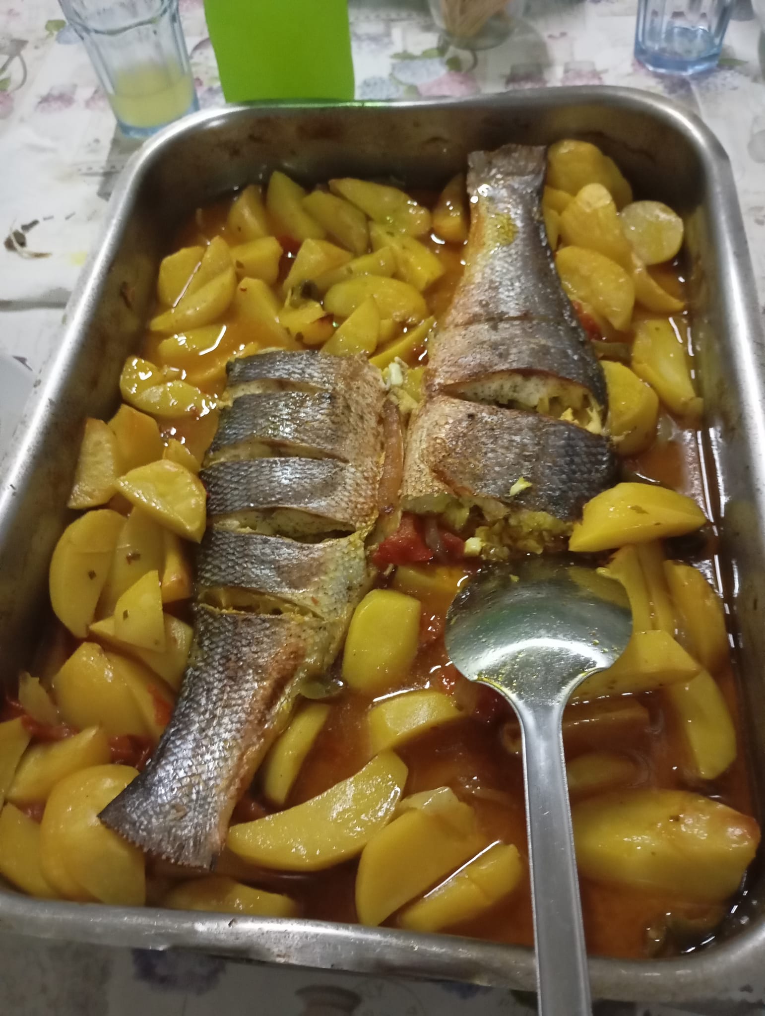 Robalo Assado no Forno com Batatinhas
